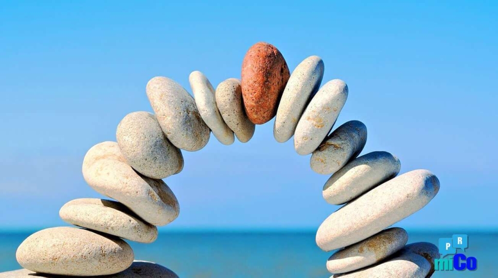 ¿Cuál es el significado de la piedra angular en la Biblia ...